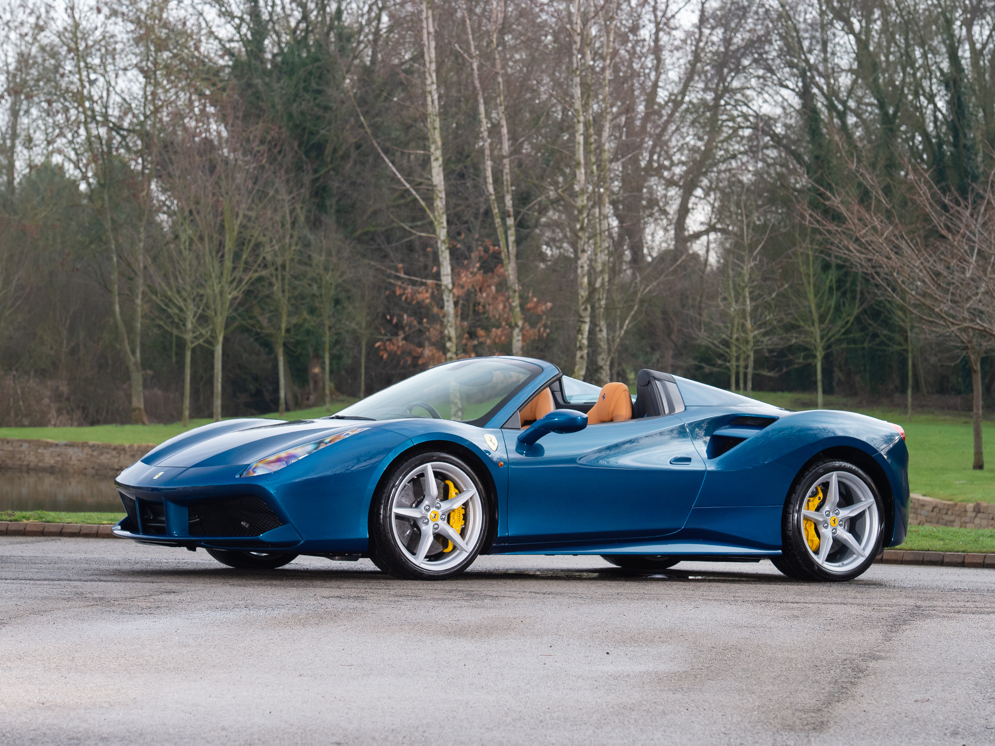 FERRARI 488 Spider - 236521 - Tom Hartley Jnr
