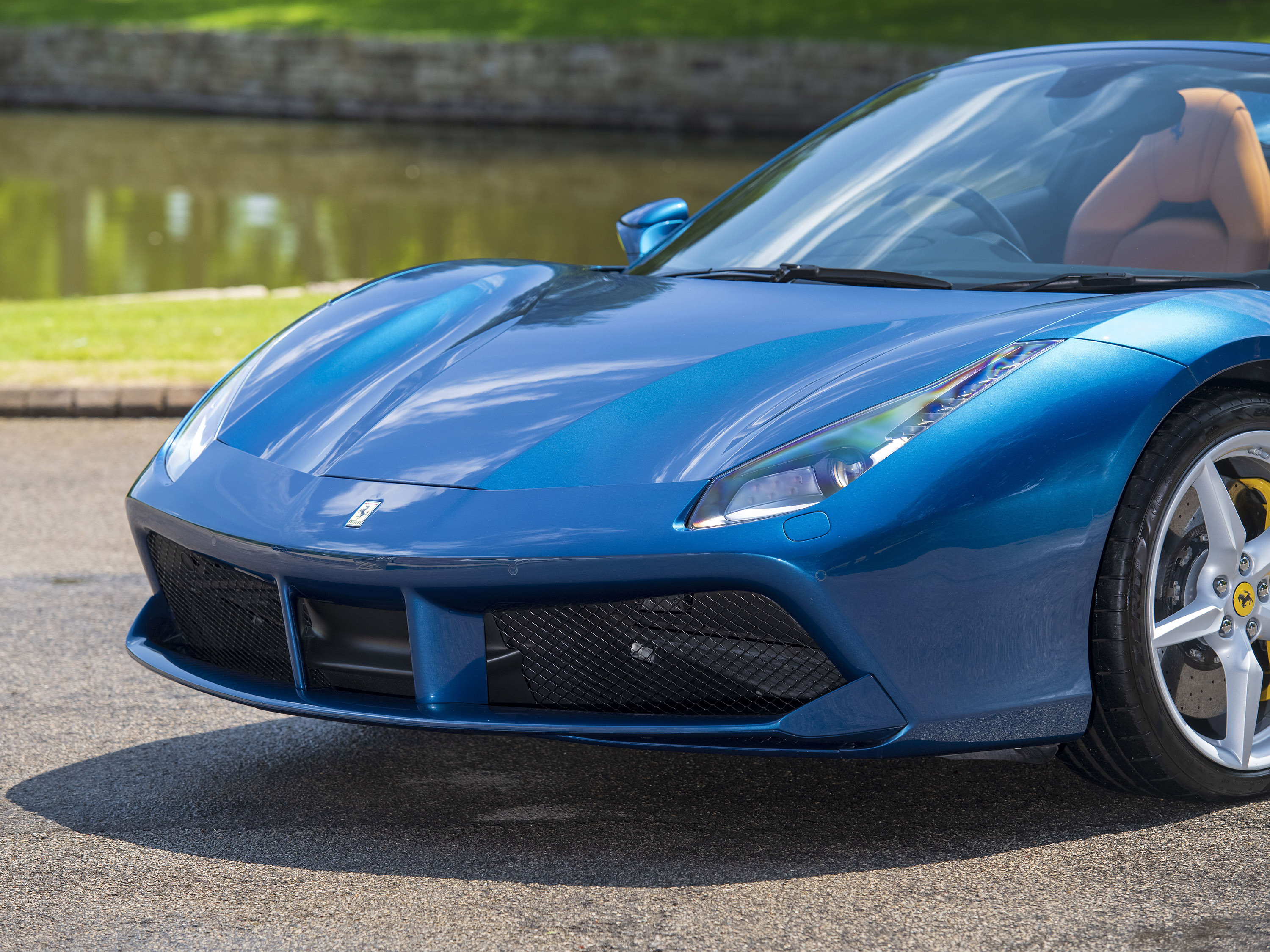 FERRARI 488 Spider - 236521 - Tom Hartley Jnr